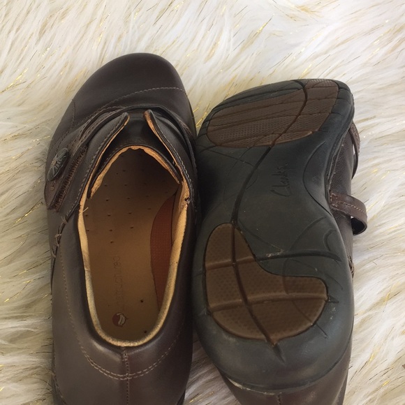 Clarks | Shoes | Clarks Artisan Size 9 Brown Leather | Poshmark